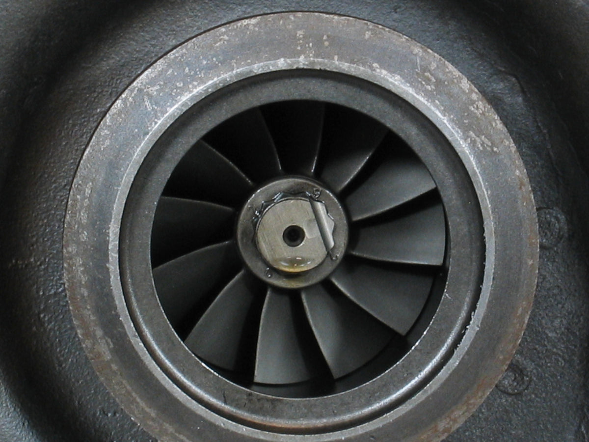 HE551V Turbocharger Volvo Freightliner Cummins 3768263